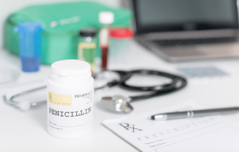 Infecção por Streptococcus pyogenes: sinais clínicos, diagnóstico e ...